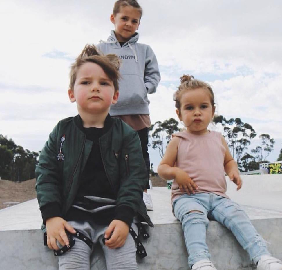 THE UNKNOWN CHILDREN Home Page